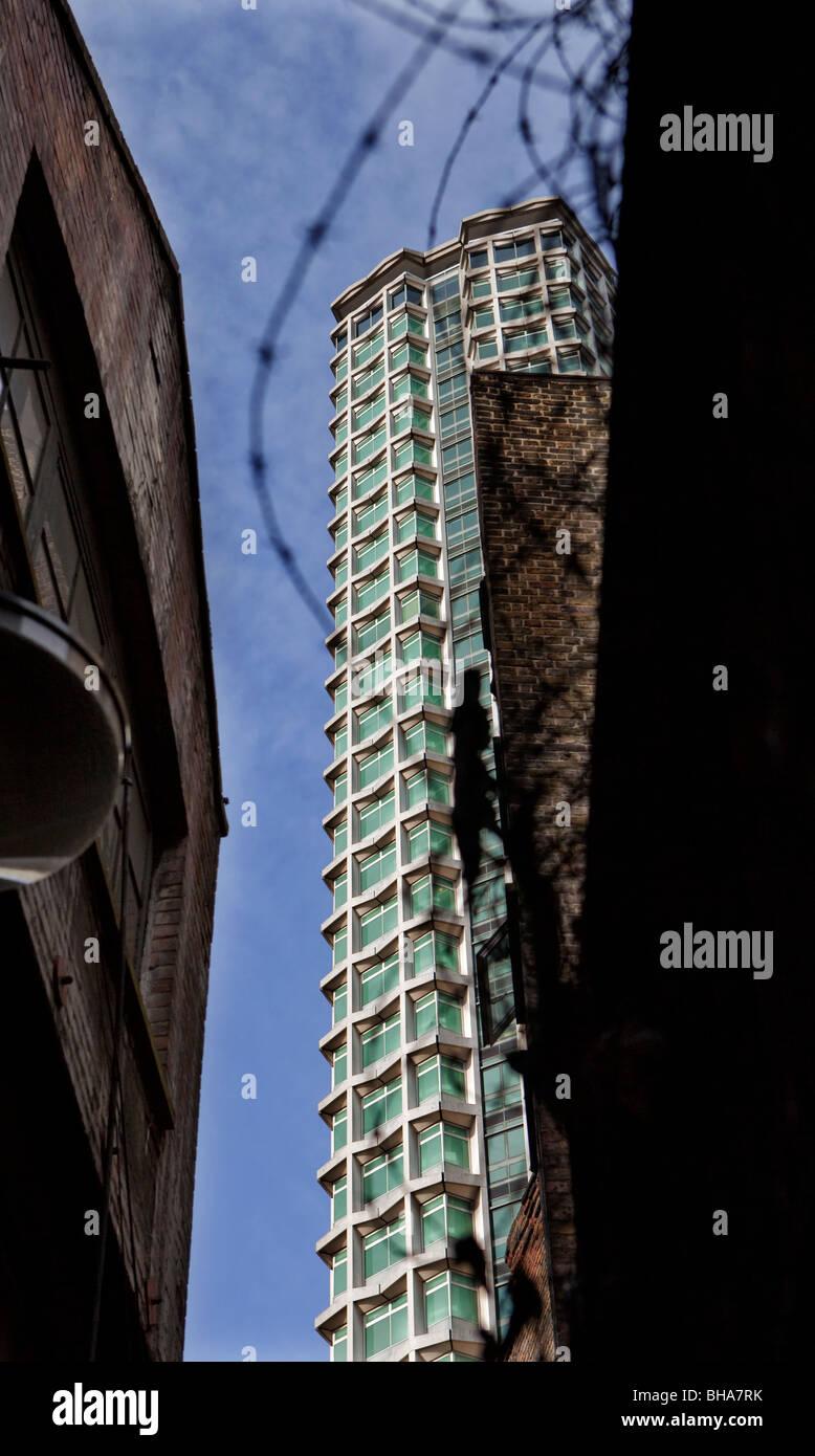 Centre point centrepoint london hi-res stock photography and images - Alamy