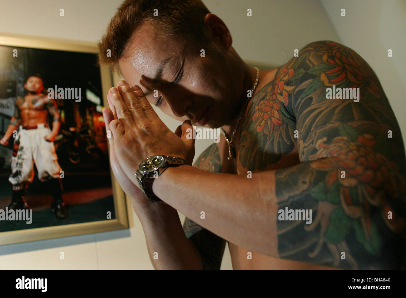 Cosplay and unique fashions on show at exhibition of photos (by Nadev ...