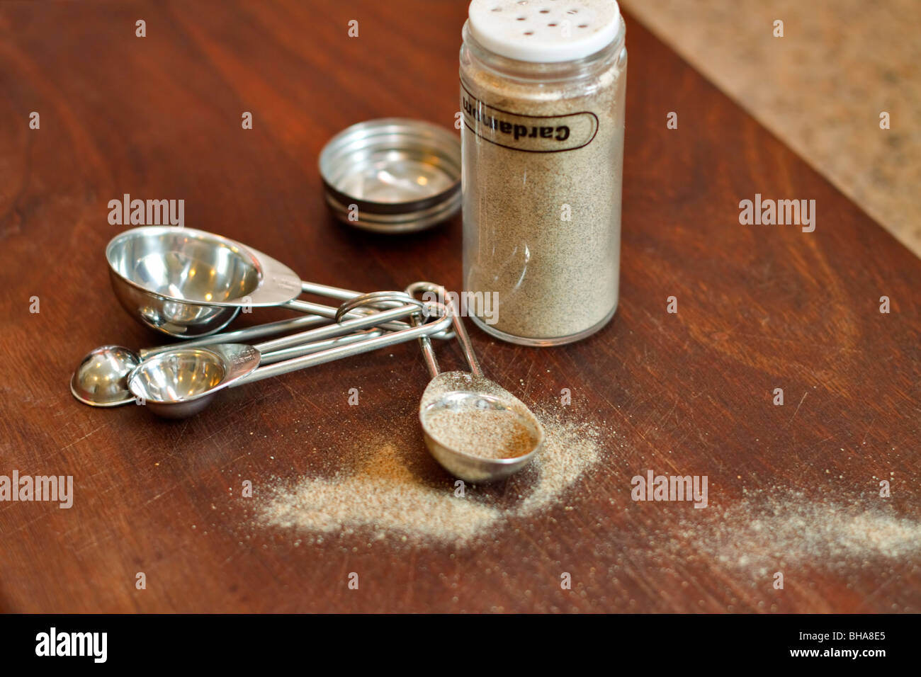 Ground cardamom hi-res stock photography and images - Alamy