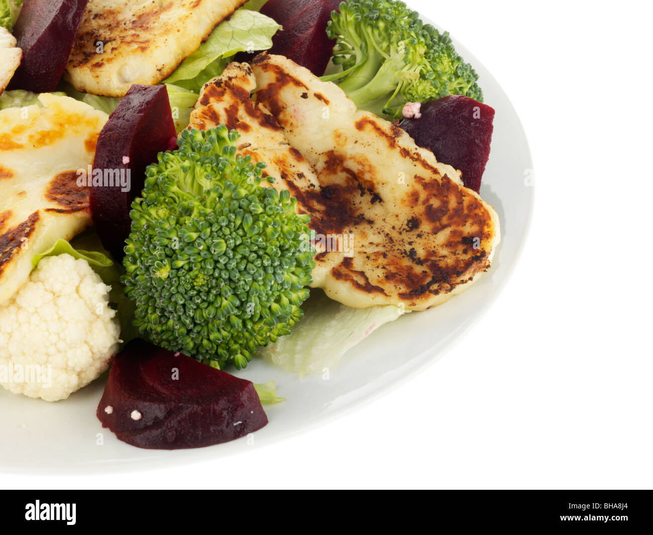 Halloumi and Beetroot Salad Stock Photo - Alamy
