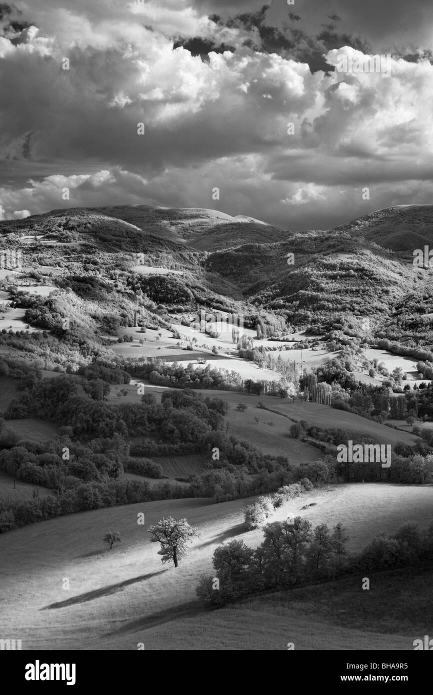 the Valnerina nr Preci, Umbria, Italy Stock Photo - Alamy