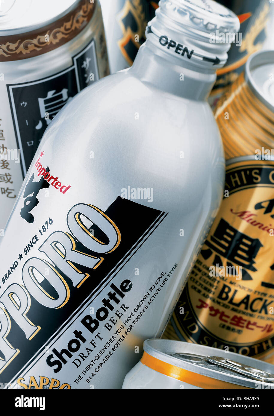 Japanese Drinks Cans Stock Photo - Alamy