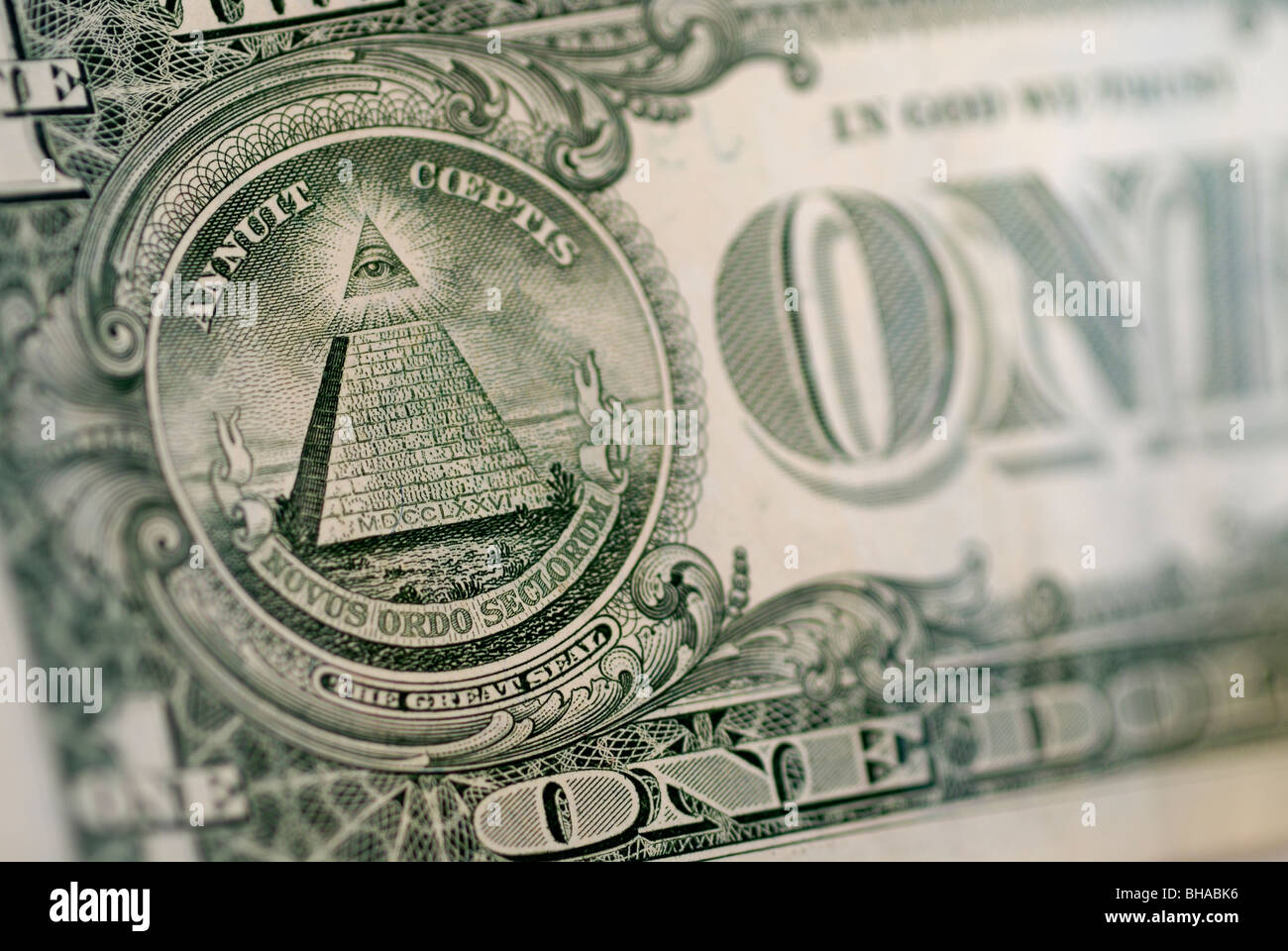 Dollar eye hi-res stock photography and images - Alamy