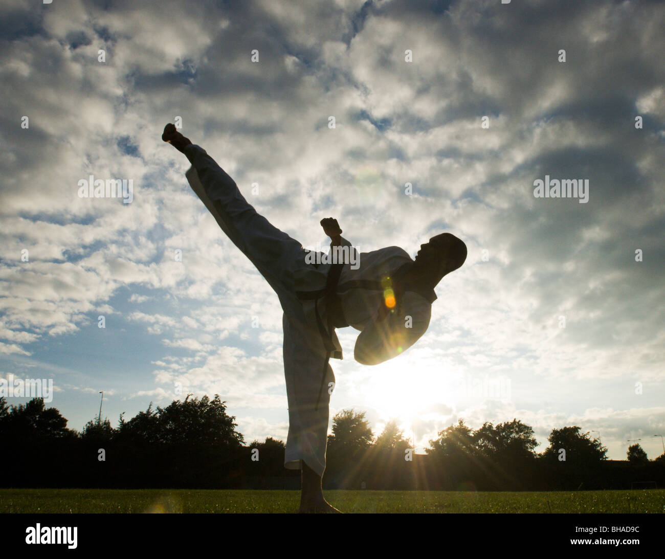 Karate training sunset hi-res stock photography and images - Alamy