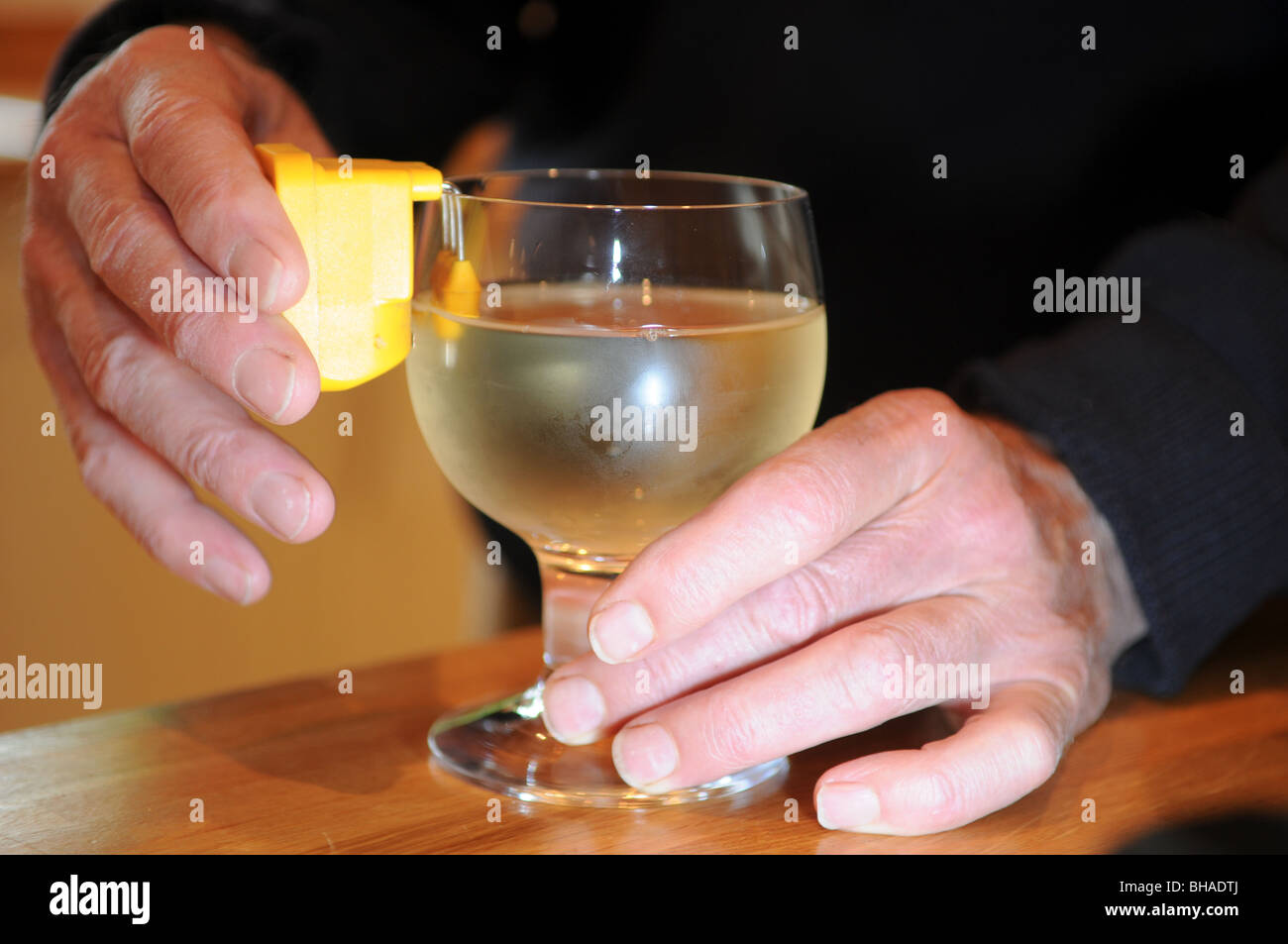 Yellow bleeping device hi-res stock photography and images - Alamy