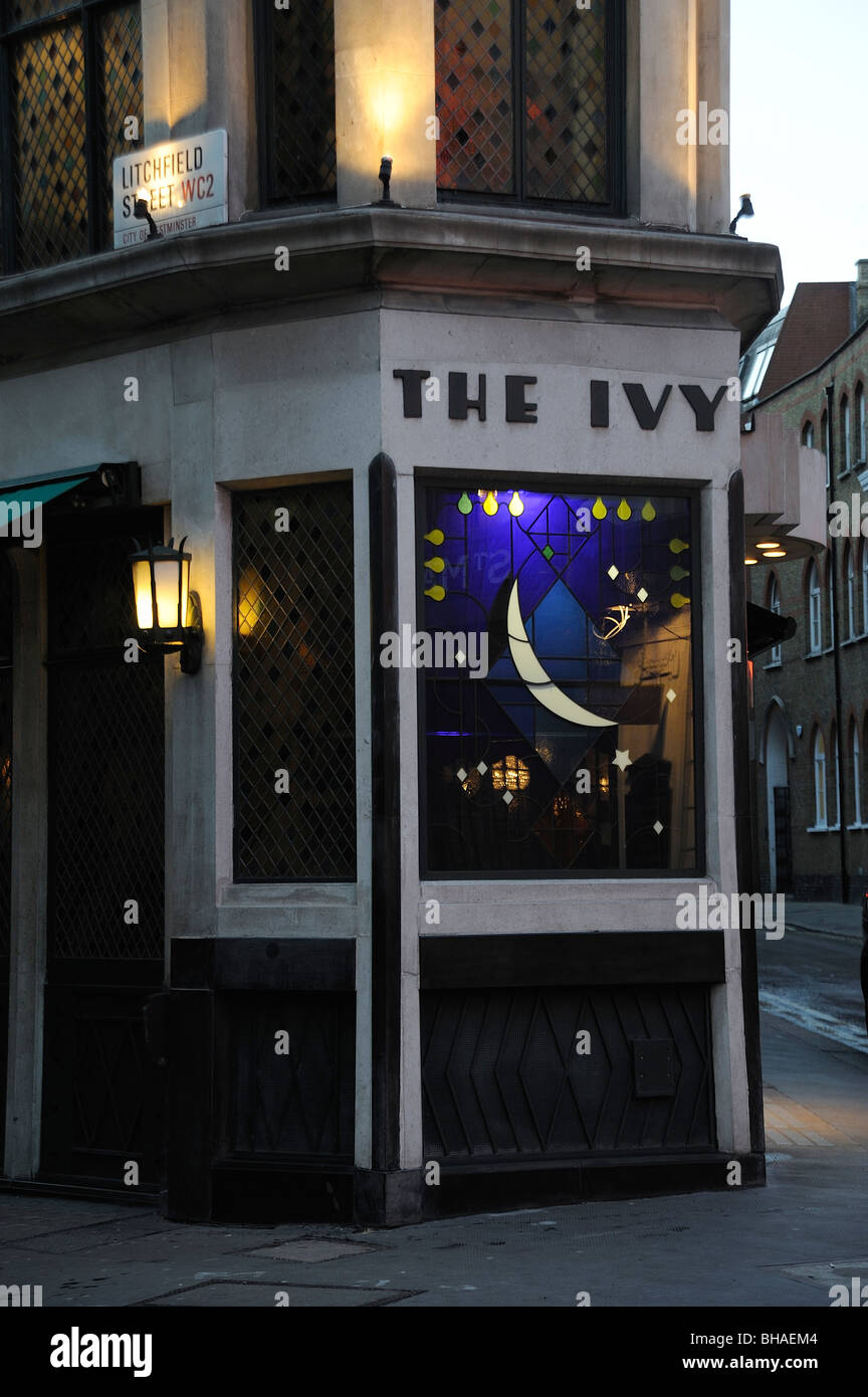 The ivy restaurant london hi-res stock photography and images - Alamy