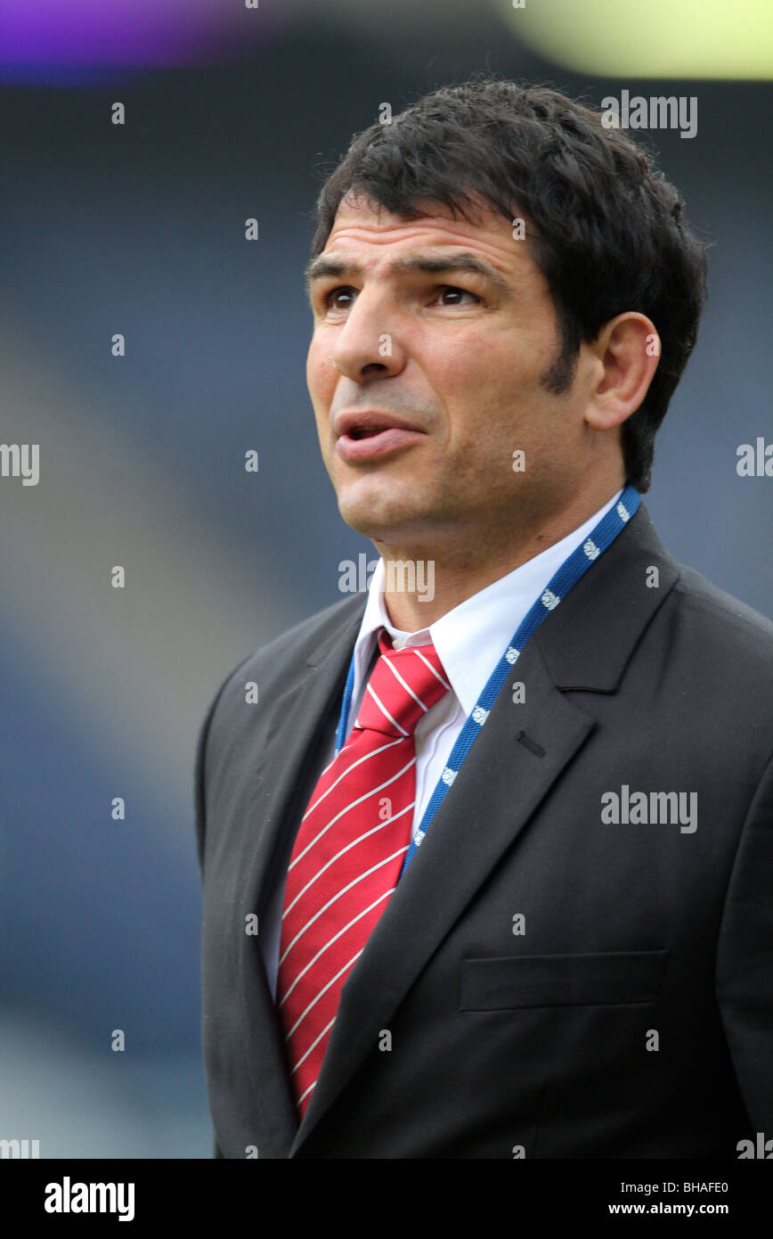 Head coach of france hi-res stock photography and images - Alamy