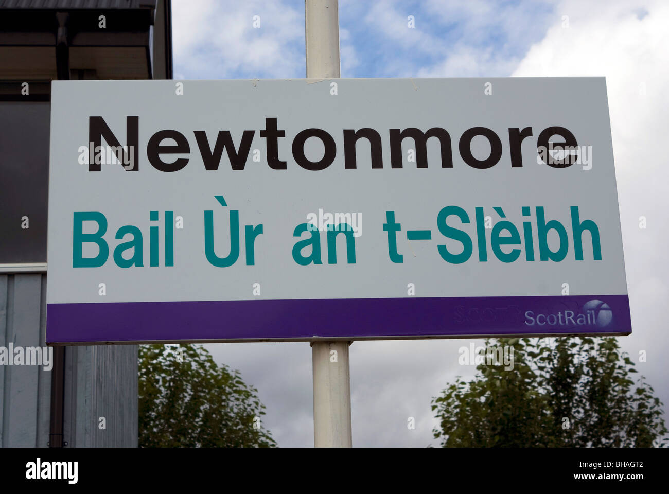Sign at the station in Newtonmore Stock Photo - Alamy