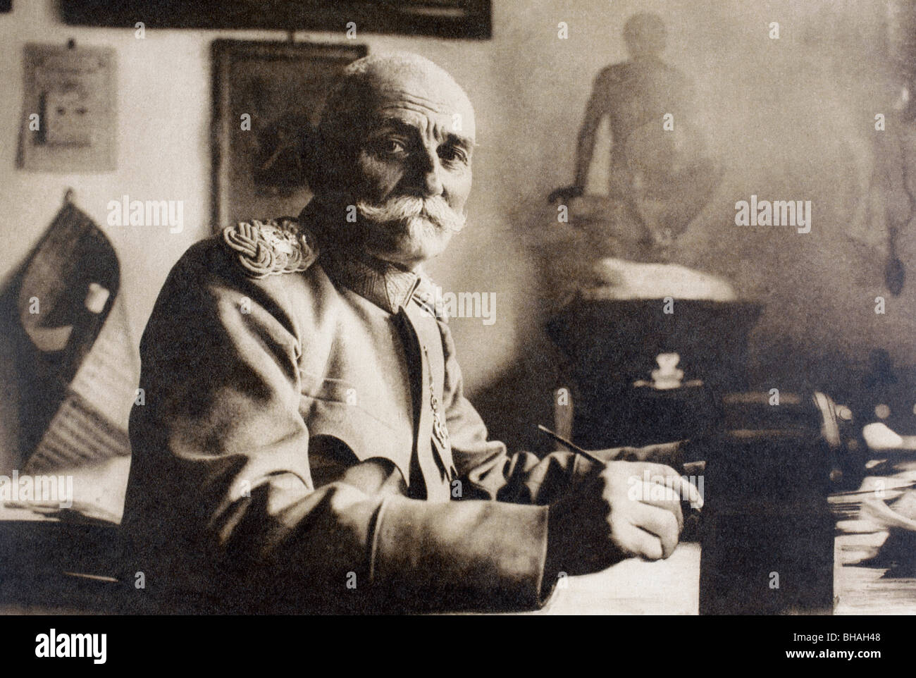 King Peter I of Serbia, 1844 to 1921, during the First World War Stock ...