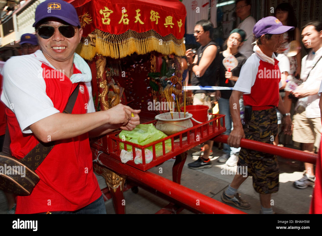 Procession chinese festival hi-res stock photography and images - Alamy