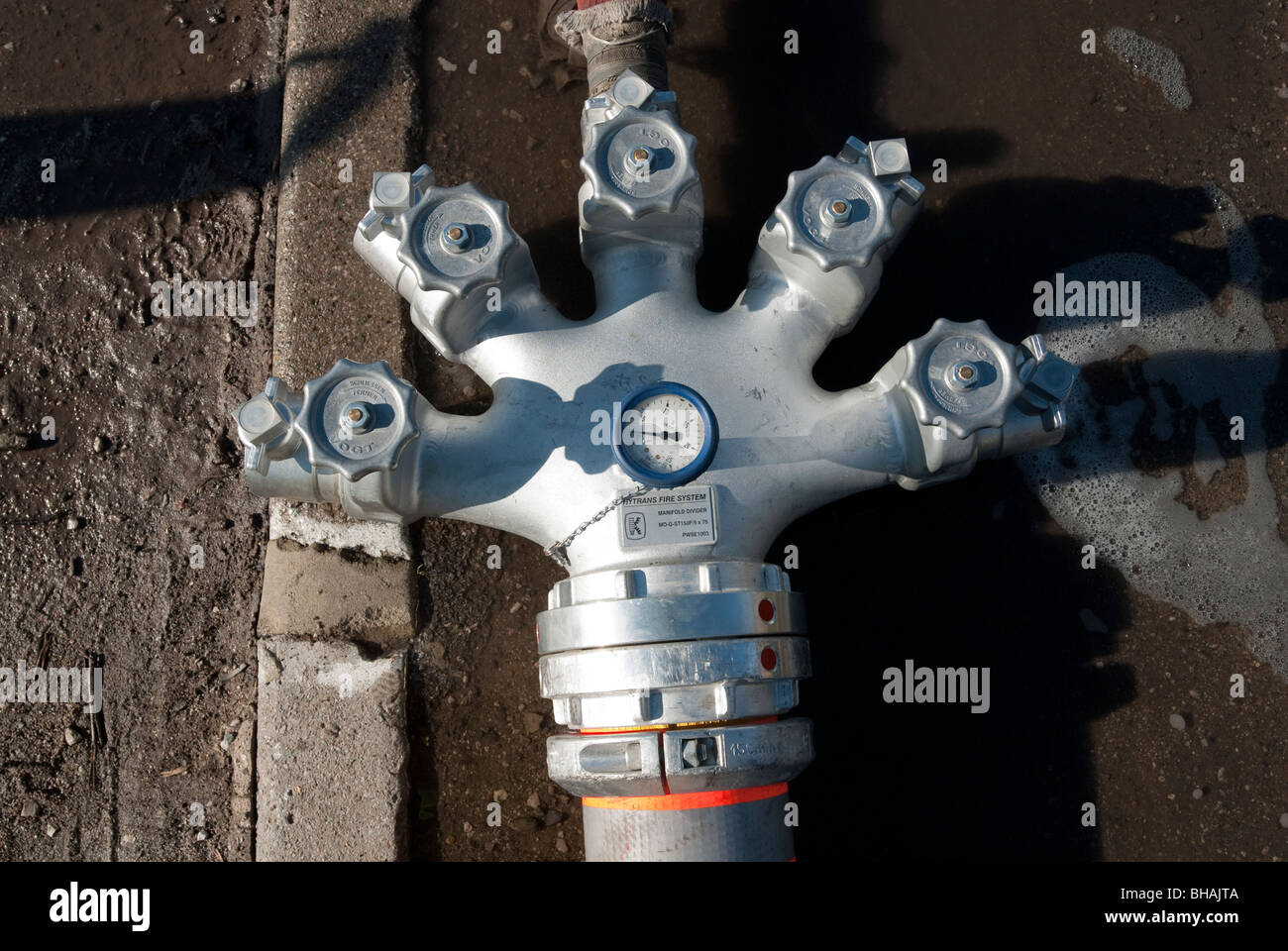 Hose coupling hi-res stock photography and images - Alamy