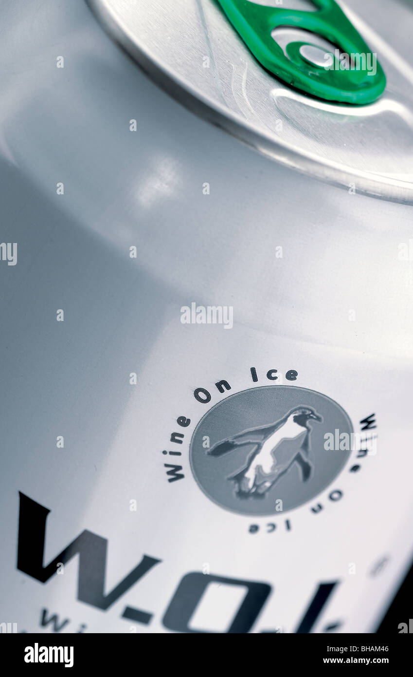 Aluminium Drinks Can Stock Photo - Alamy