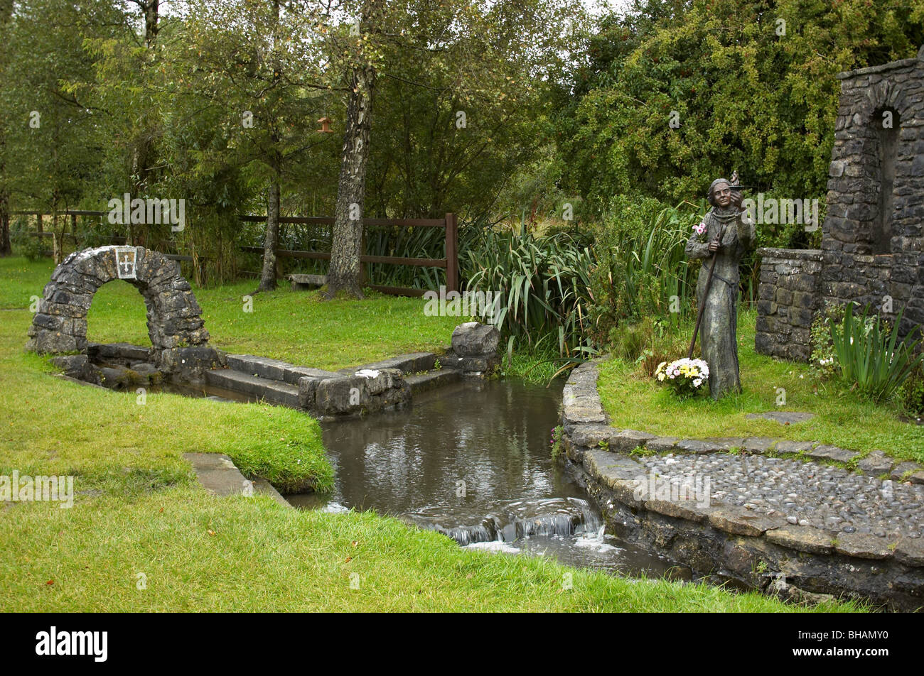 Holy well and ireland hi-res stock photography and images - Alamy