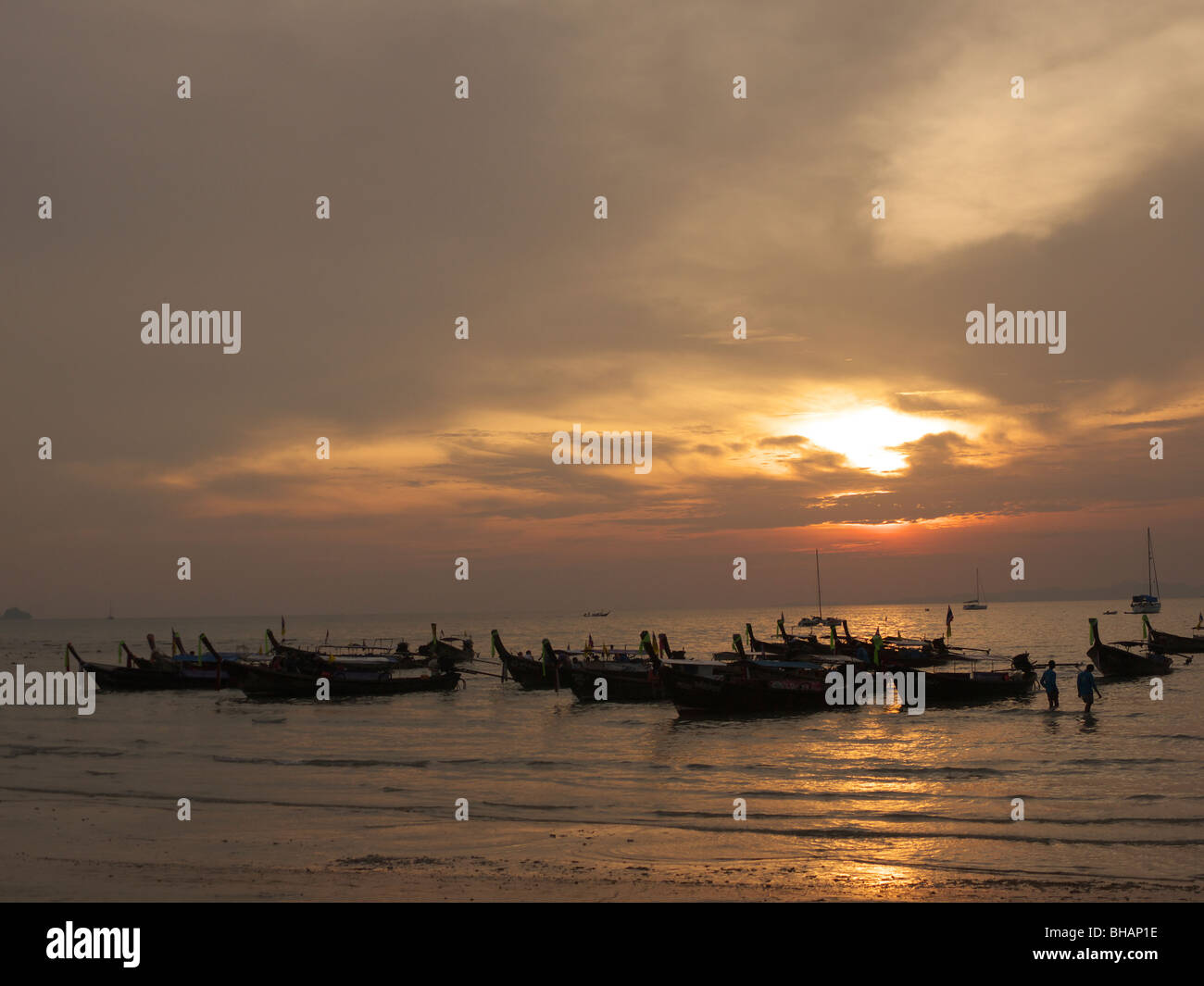 Sunset at the beach of Hat Rai Leh West,Railey,Andaman Sea,Thailand ...