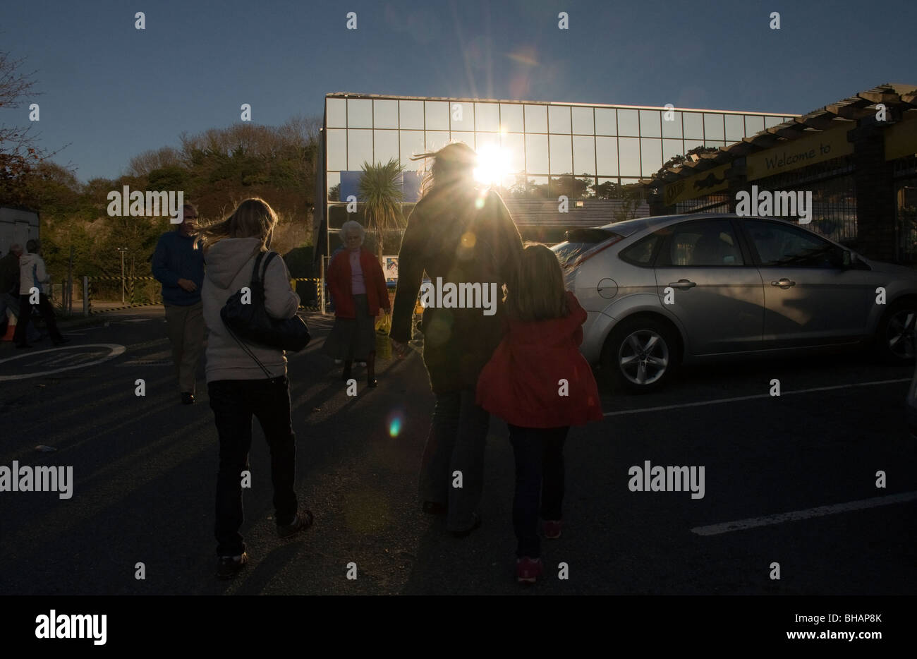 Shining light at the end of a tunnel hi-res stock photography and ...