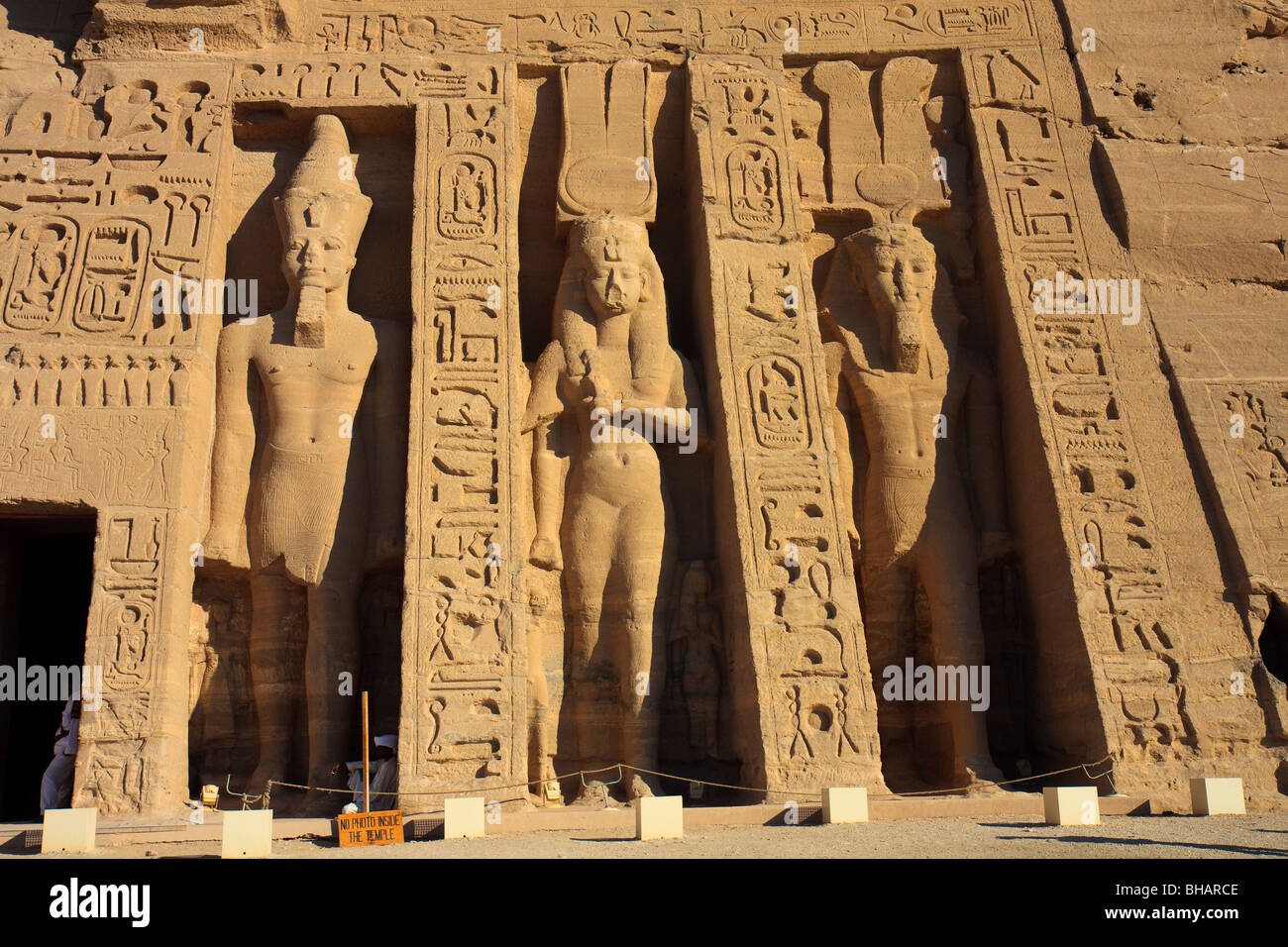Abu Simbel Temple Africa Egypt Food Statue Temple Stock Photo - Alamy