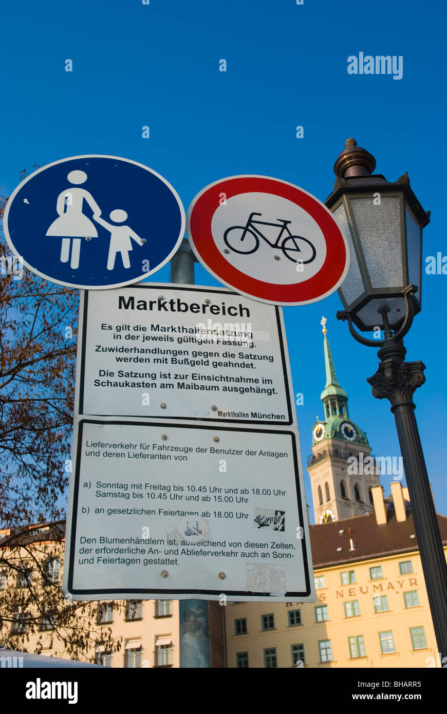 Traffic signs munich hi-res stock photography and images - Alamy