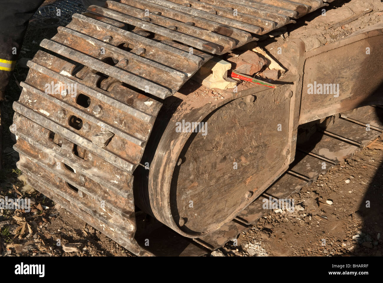 Tracked wheel of caterpillar JCB digger Stock Photo - Alamy