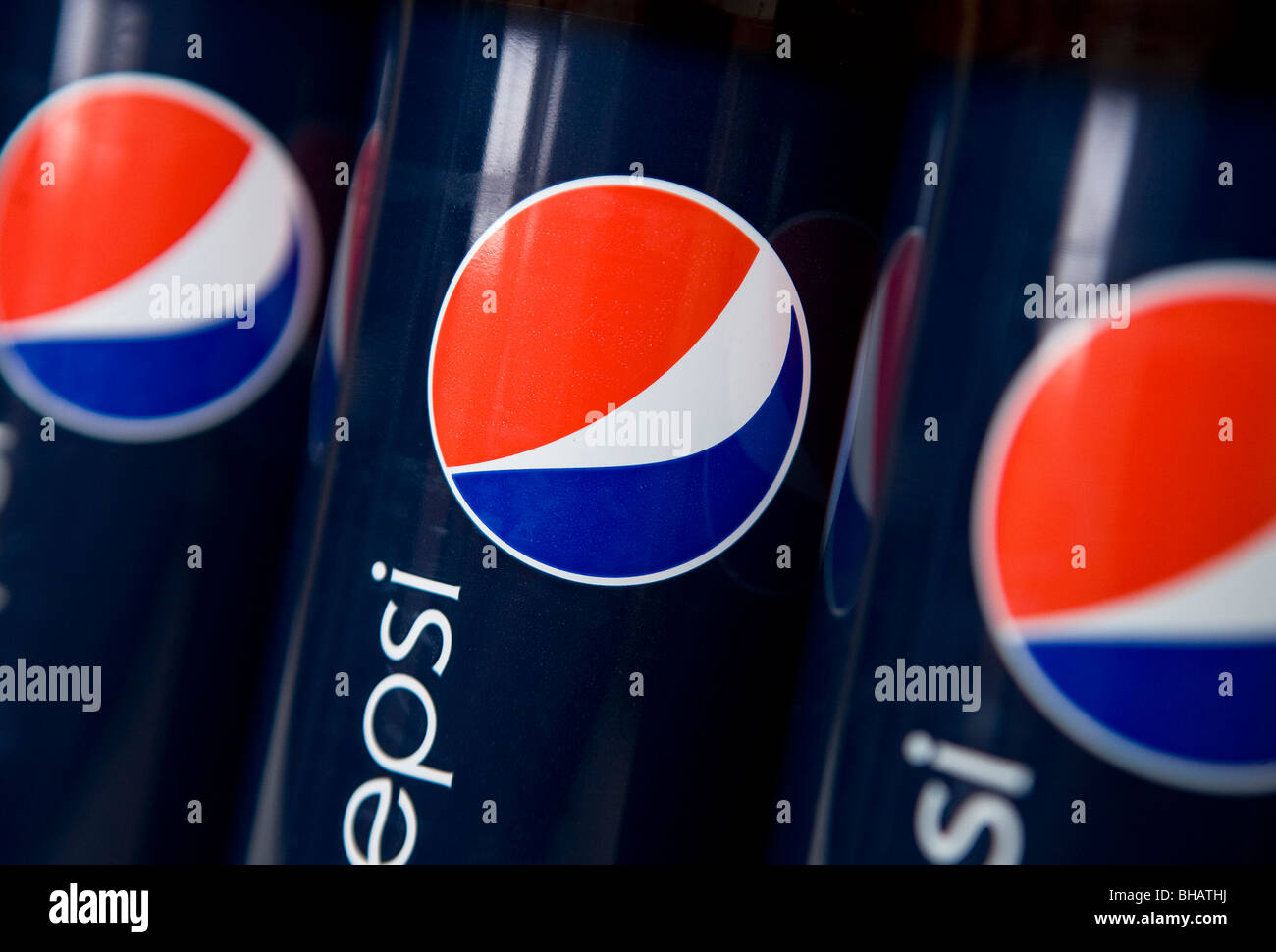 Pepsi bottle hi-res stock photography and images - Alamy