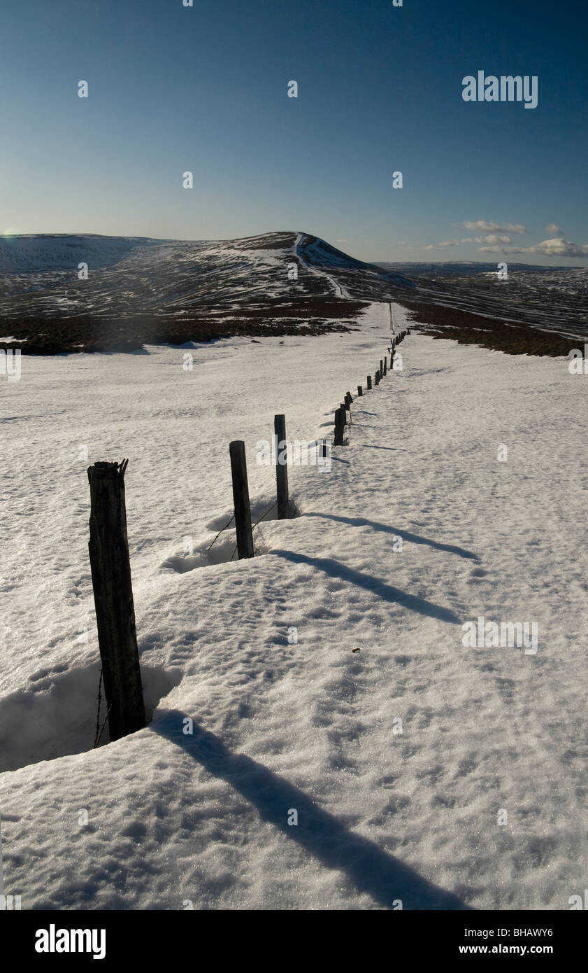 Climbing whernside hi-res stock photography and images - Alamy