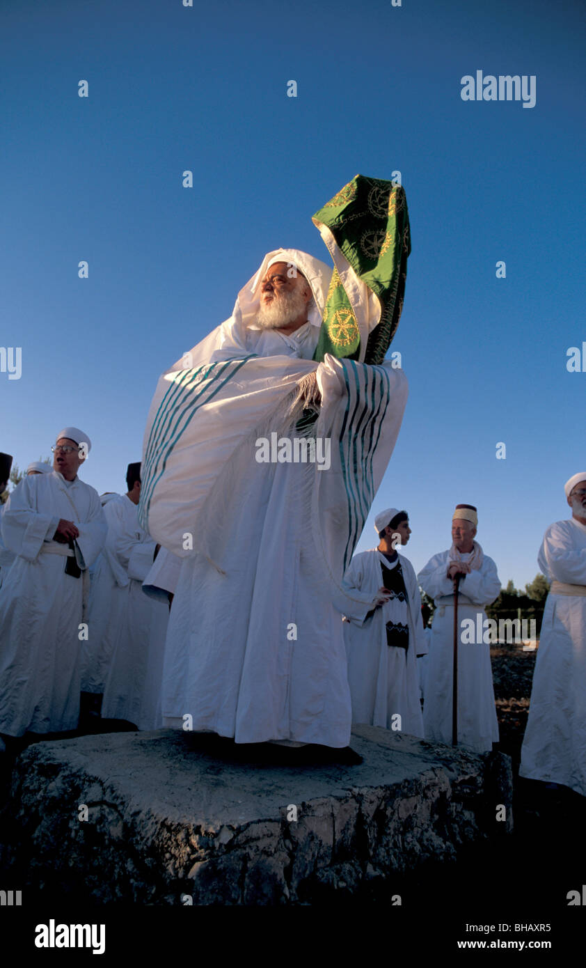 Samaria, Samaritan pilgrimage To Mount Gerizim done on Passover ...