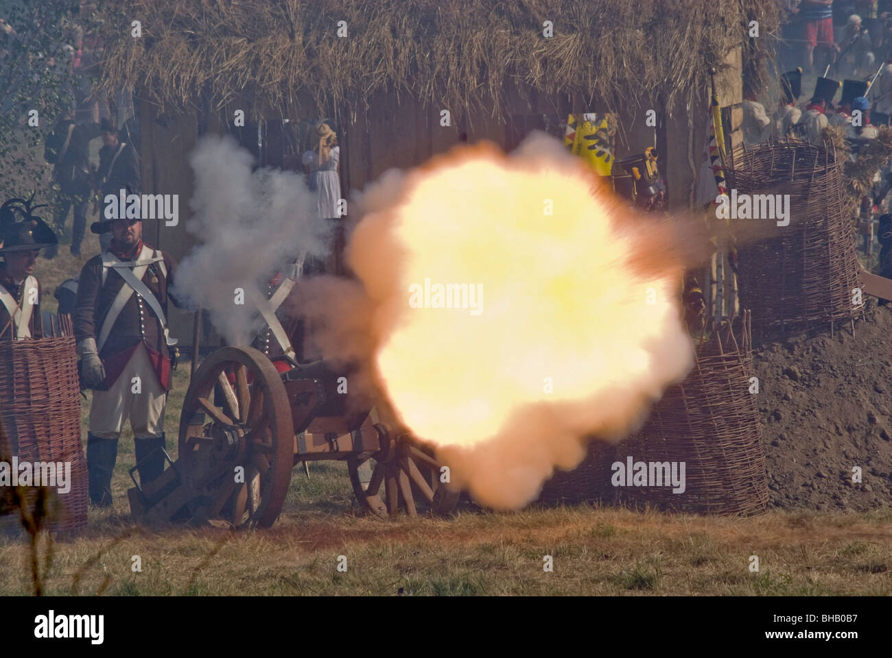 Napoleonic reenactors artillery gun hi-res stock photography and images ...