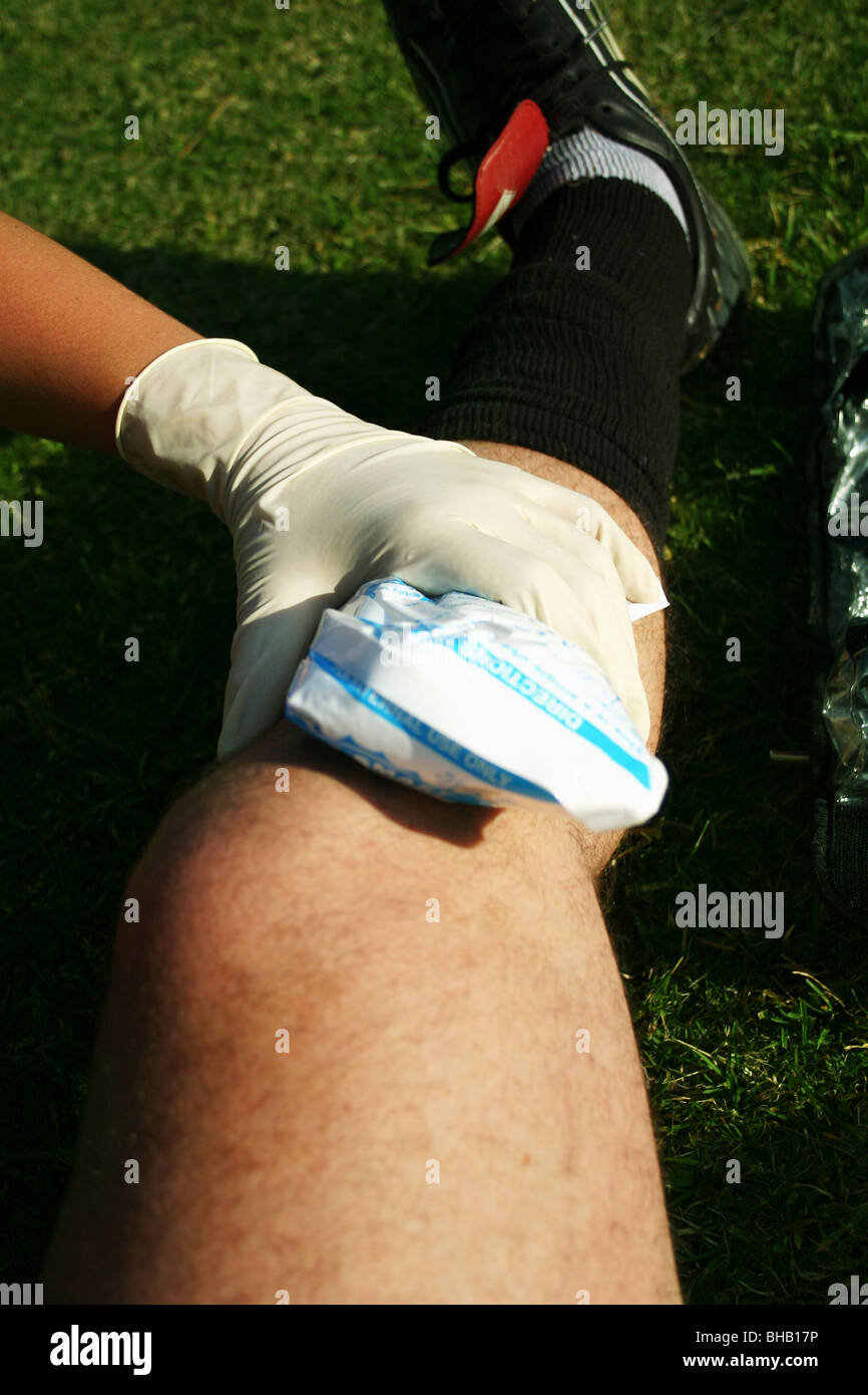 Rubber bandage hi-res stock photography and images - Alamy