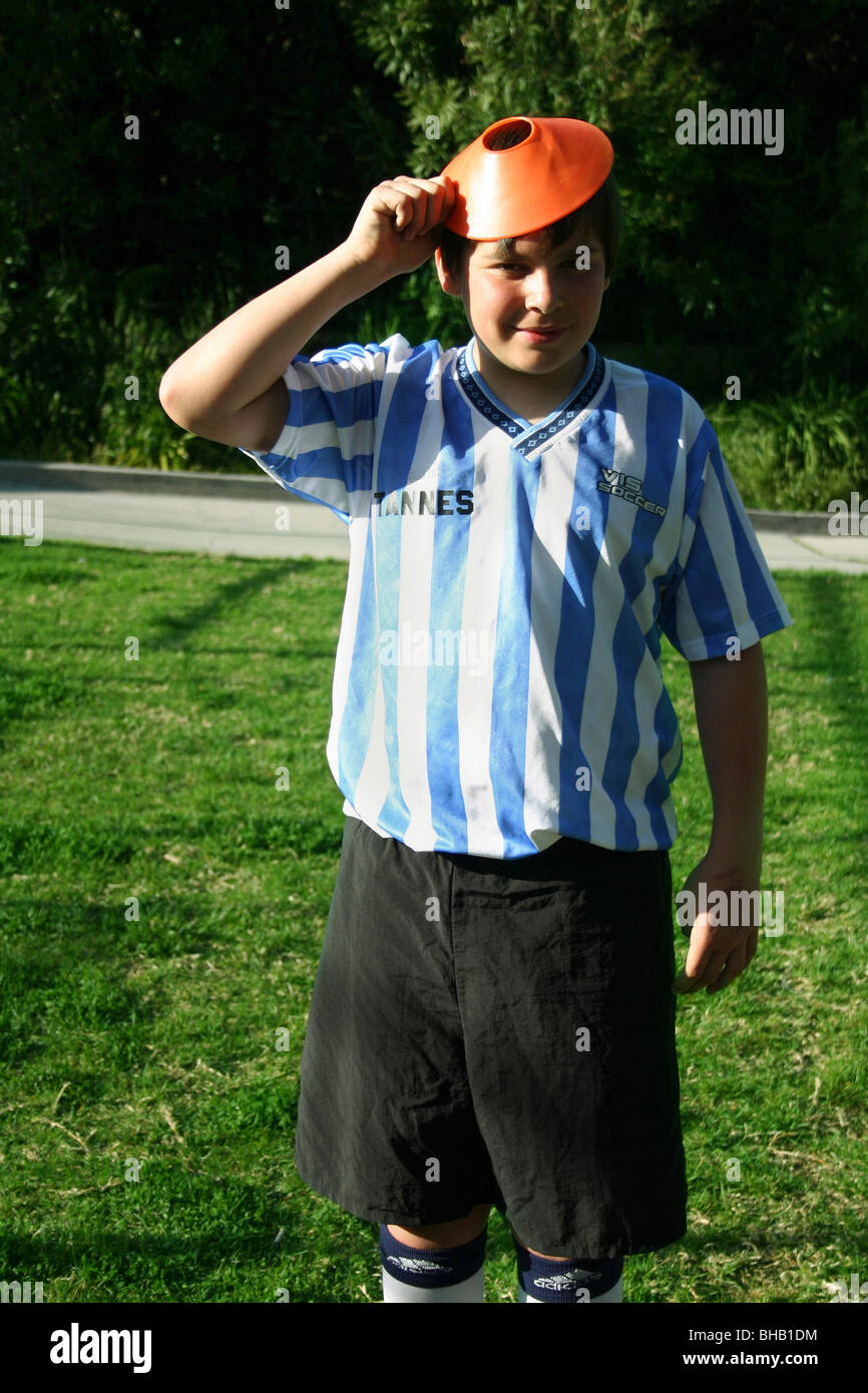 Footballer shirt head hi-res stock photography and images - Alamy