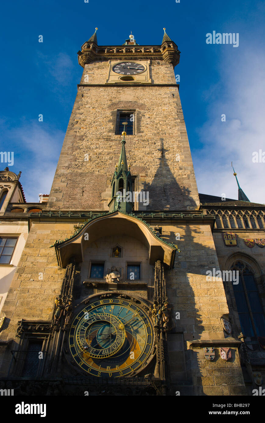 Orloj astronomical clock old town hi-res stock photography and images ...