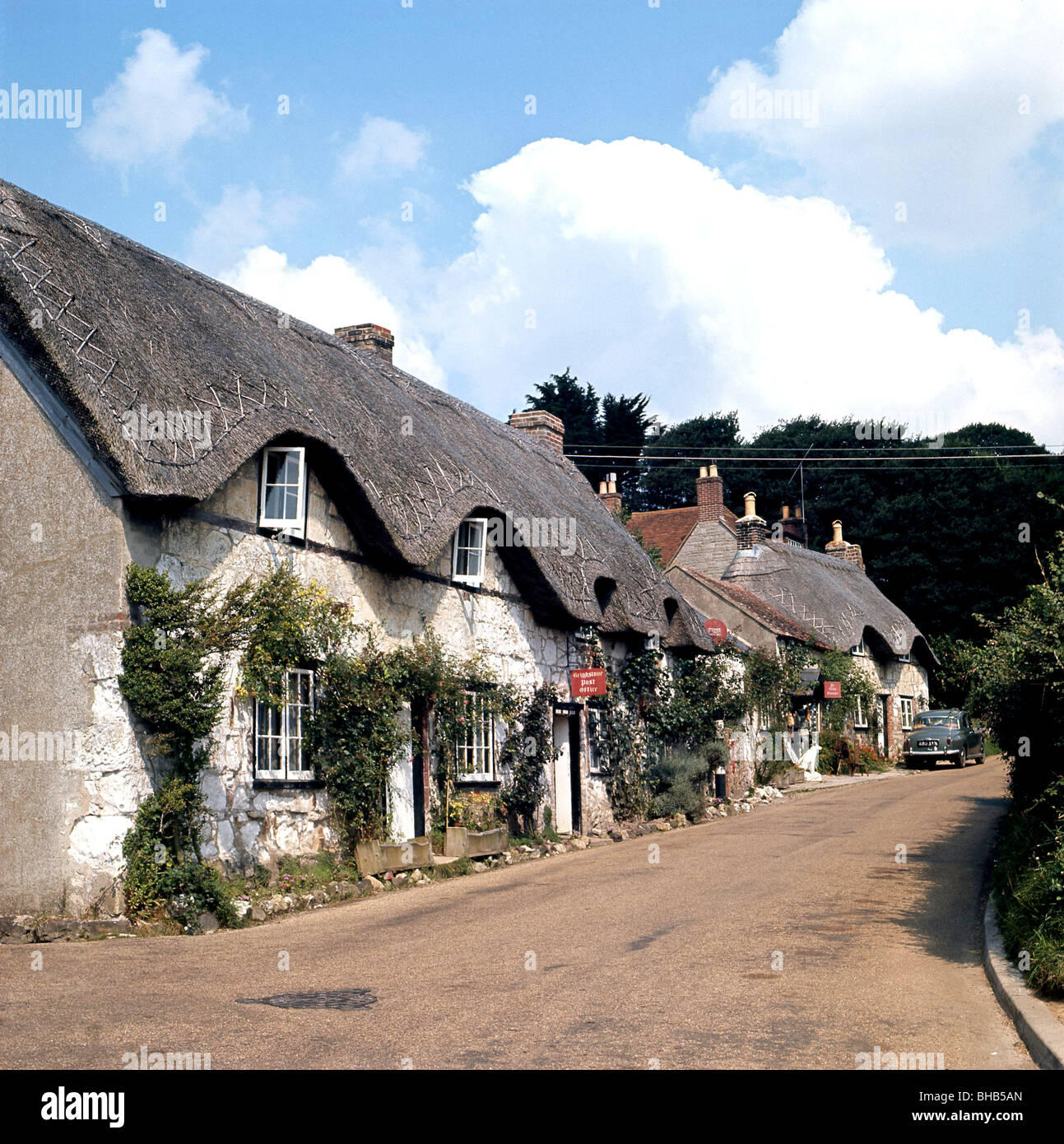 England, Cottages at Brighstone, Isle of Wight Stock Photo - Alamy
