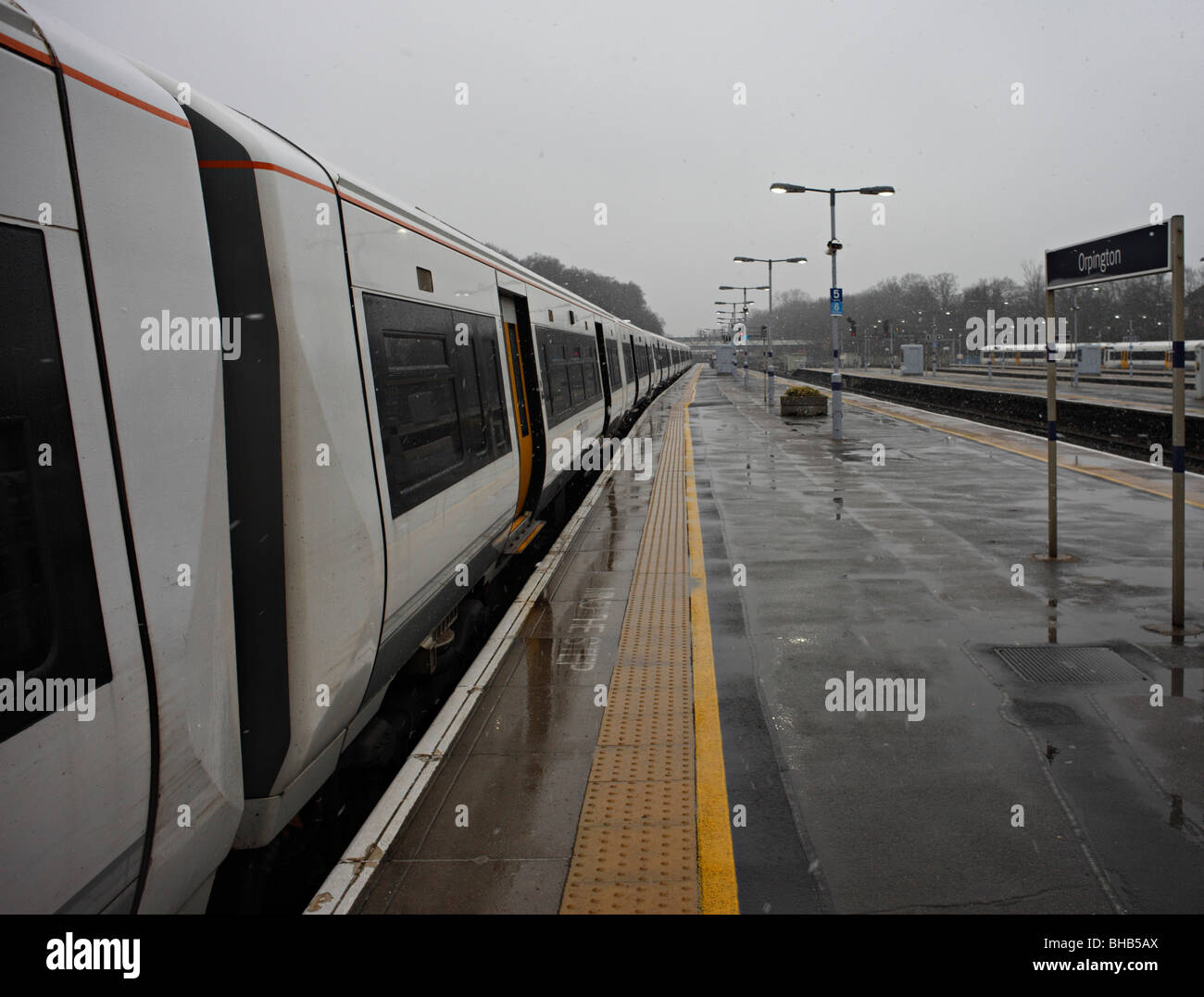 Orpington station hi-res stock photography and images - Alamy