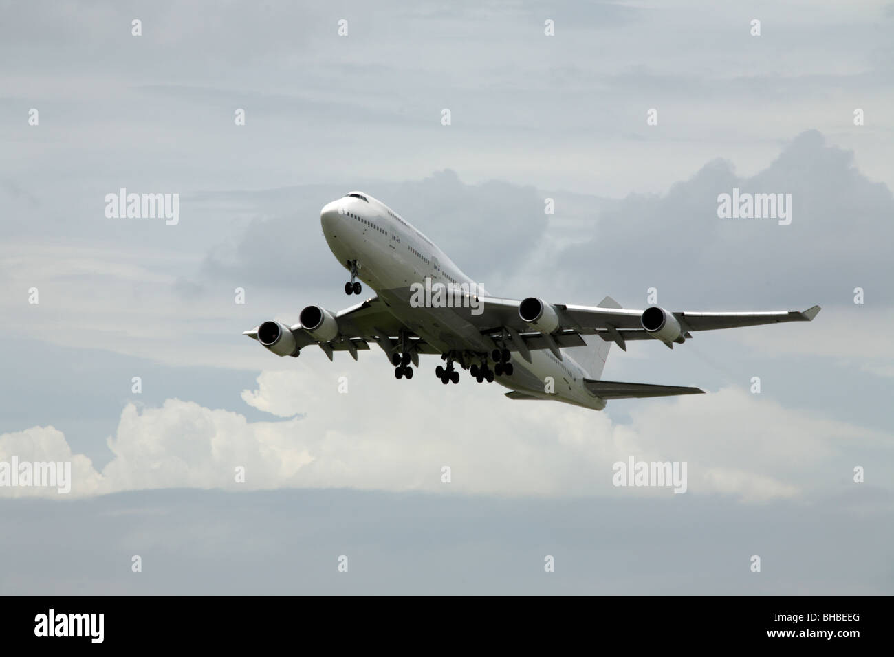 In flight series hi-res stock photography and images - Alamy
