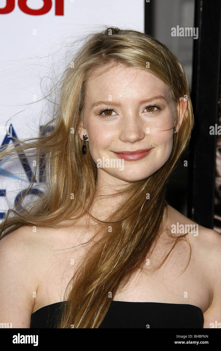 MIA WASIKOWSKA AFI FEST 2008 DEFIANCE PREMIERE HOLLYWOOD LOS ANGELES CA ...