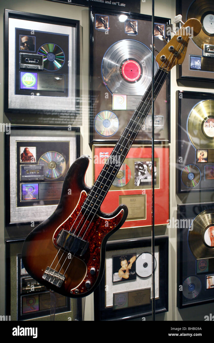 Will Lee's Fender Bass, Musicians Hall of Fame and Museum, Nashville ...