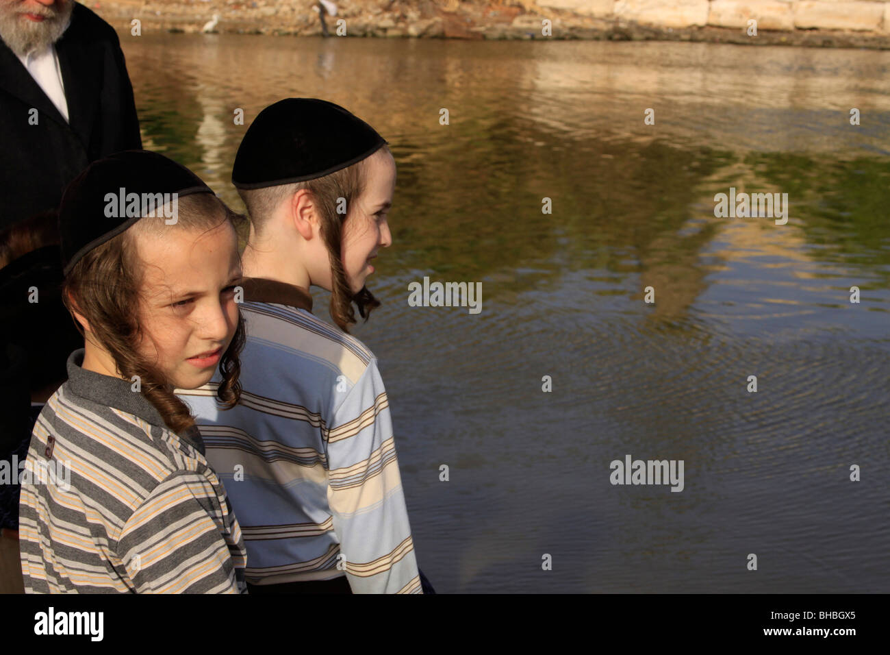 Tashlich Prayer High Resolution Stock Photography and Images - Alamy
