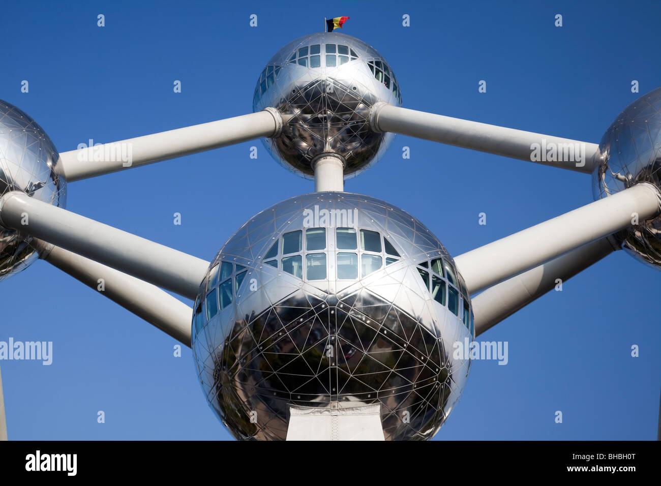 The atomium close up view hi-res stock photography and images - Alamy