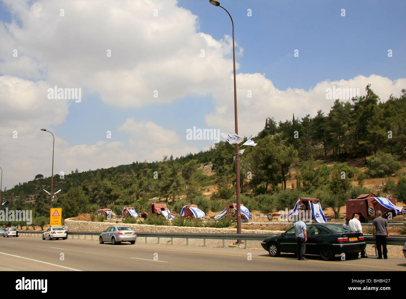 Israel, Memorial Day at the Jerusalem-Tel Aviv Highway Stock Photo - Alamy