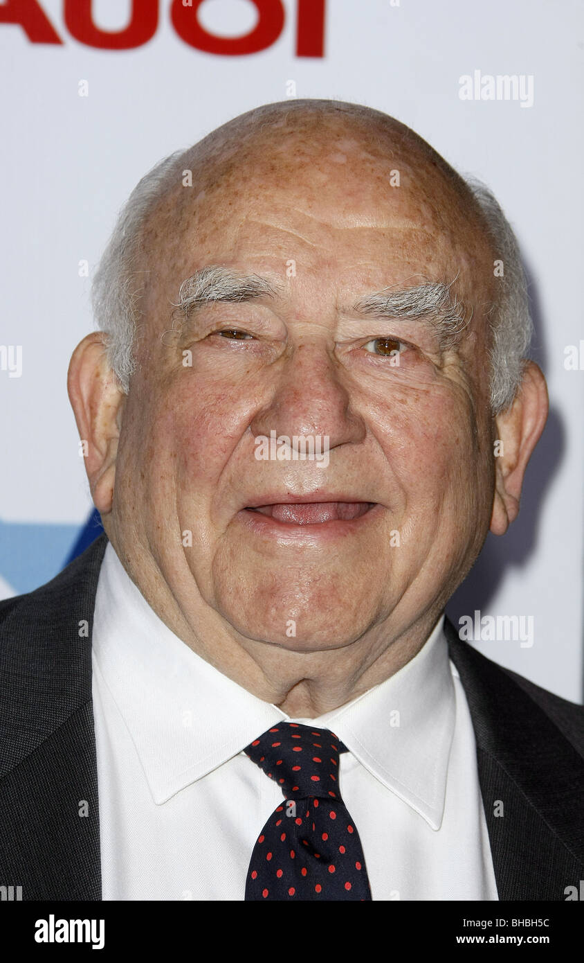 ED ASNER AFI FEST 2008 DEFIANCE PREMIERE HOLLYWOOD LOS ANGELES CA USA ...