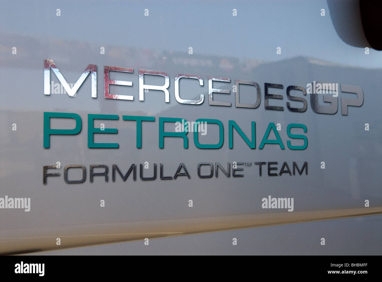 Mercedes formula 1 logo hi-res stock photography and images - Alamy