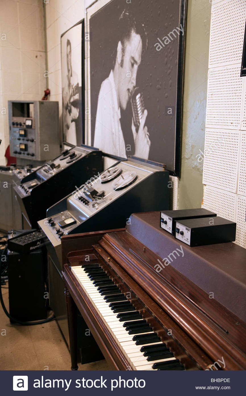 Aaron America Elvis Presley Icon Stock Photos & Aaron America Elvis ...