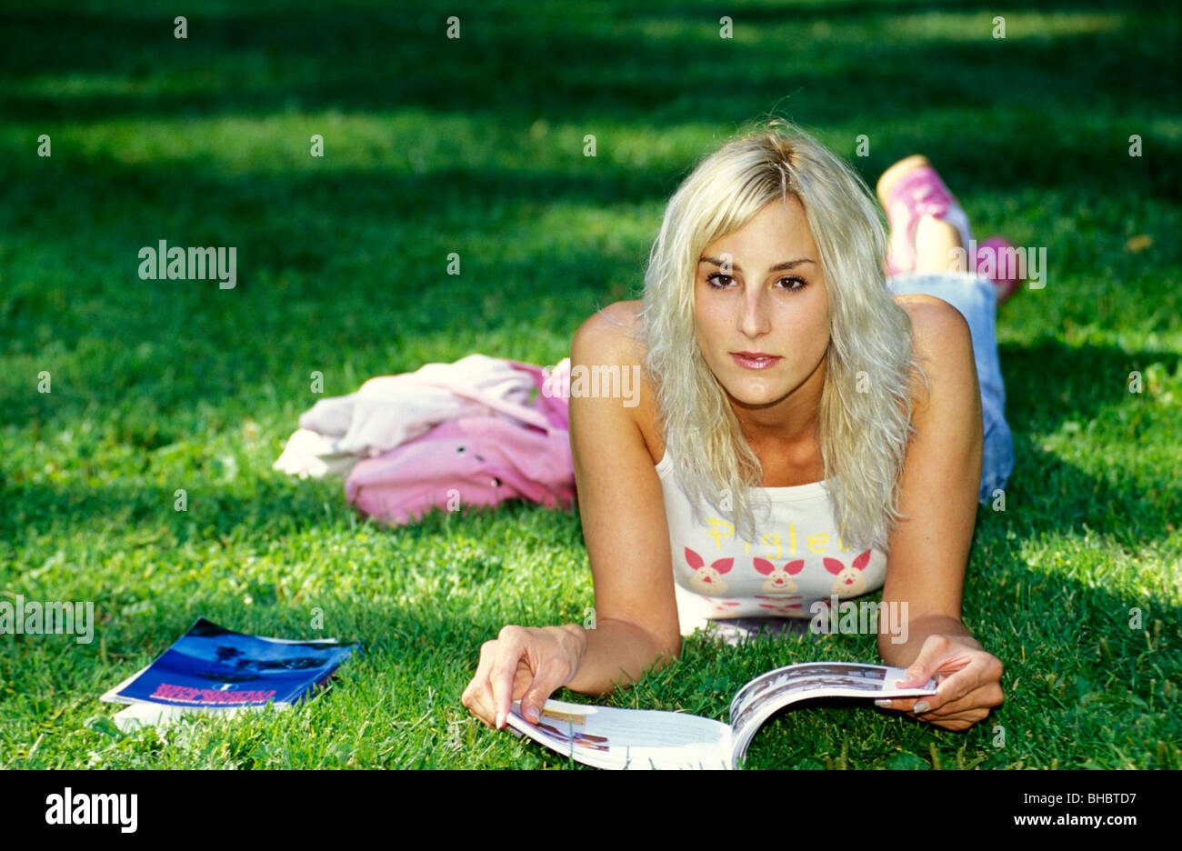 Two Girls Study In The Nature Stock Photo - Alamy