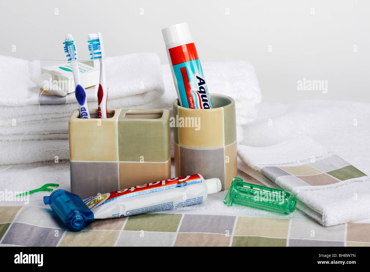 Tube of aquafresh toothpaste hi-res stock photography and images - Alamy