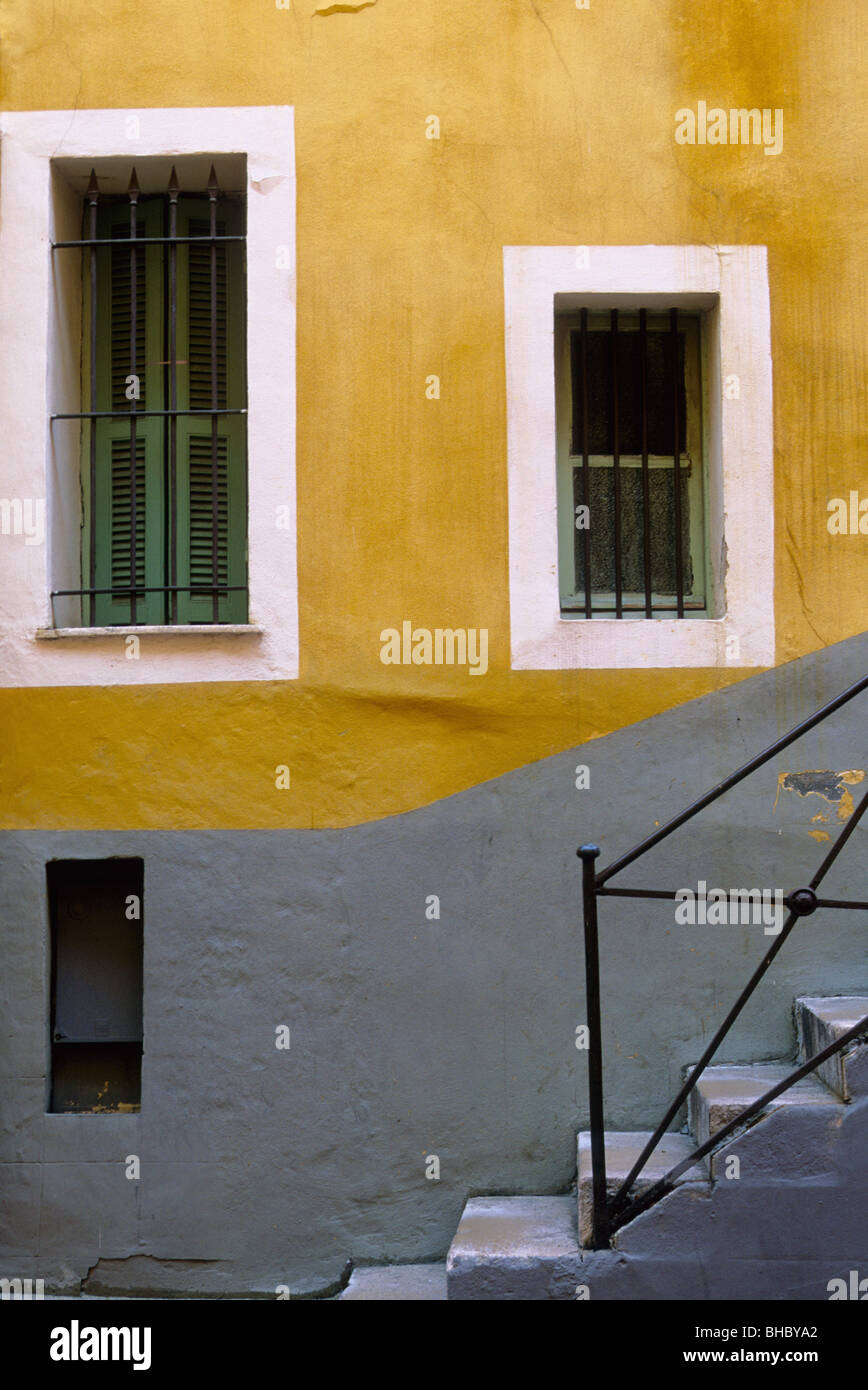 Picturesque house color hi-res stock photography and images - Alamy