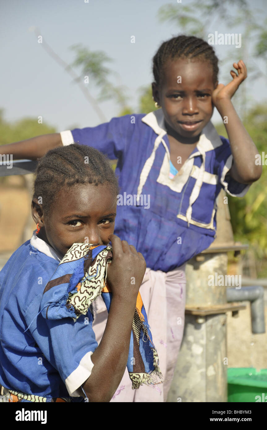 Girls education africa hi-res stock photography and images - Alamy