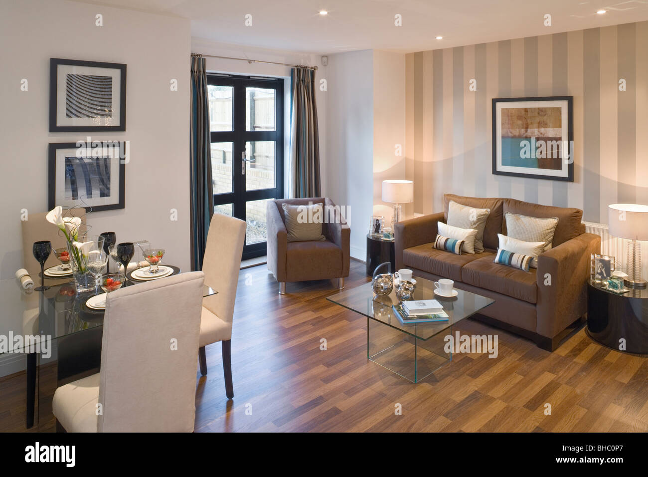 lounge/ dining room. 2007 interior design Stock Photo - Alamy