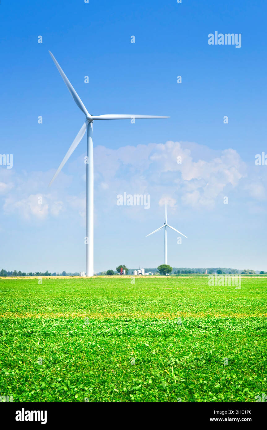 Wind turbine blade field hi-res stock photography and images - Alamy