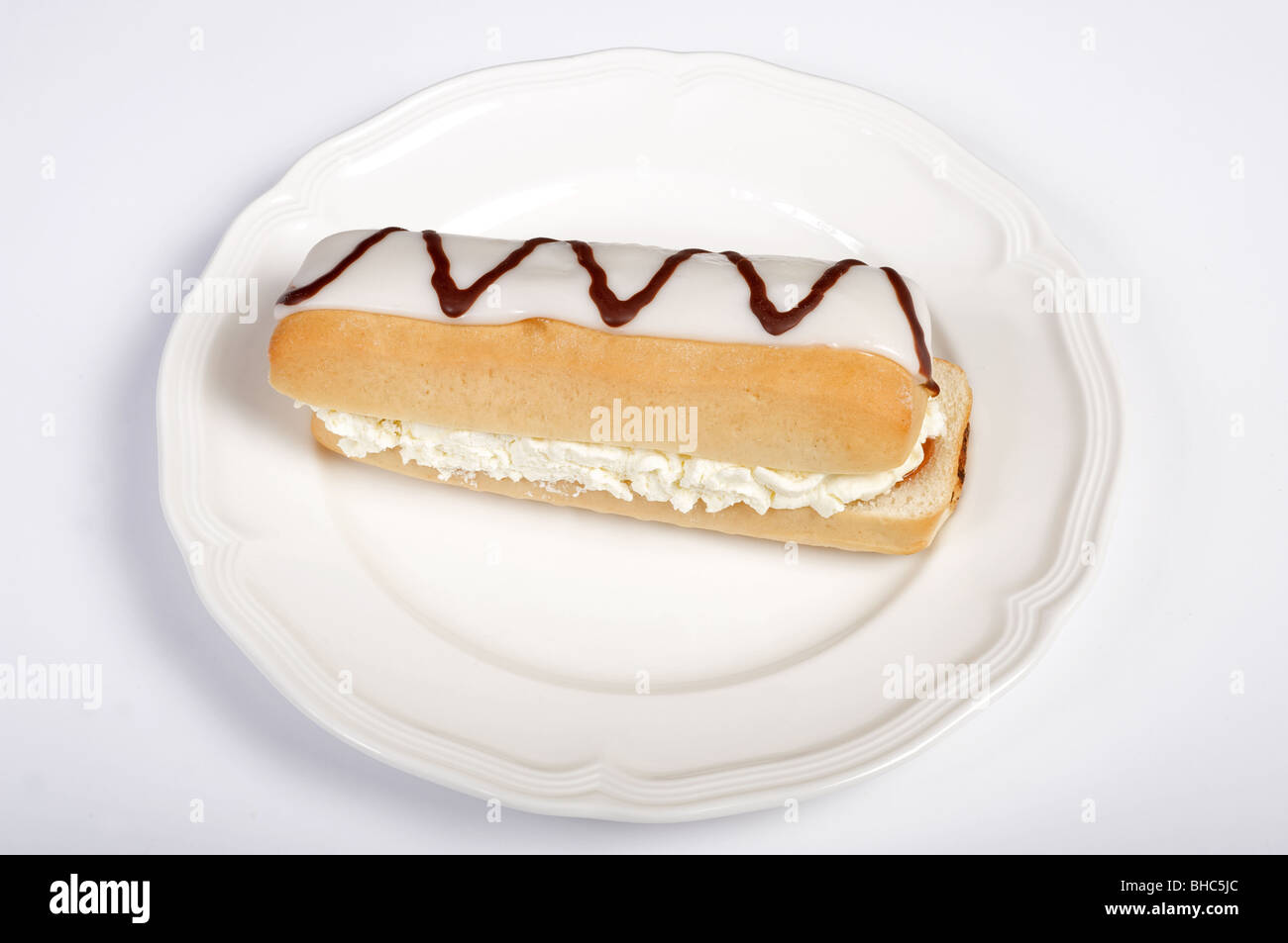 Iced fresh cream cake Stock Photo - Alamy