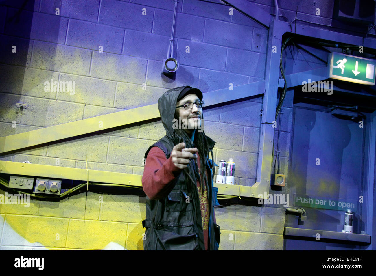 Birmingham's 2006 Poet Laureate Dreadlock Alien performing at the city ...