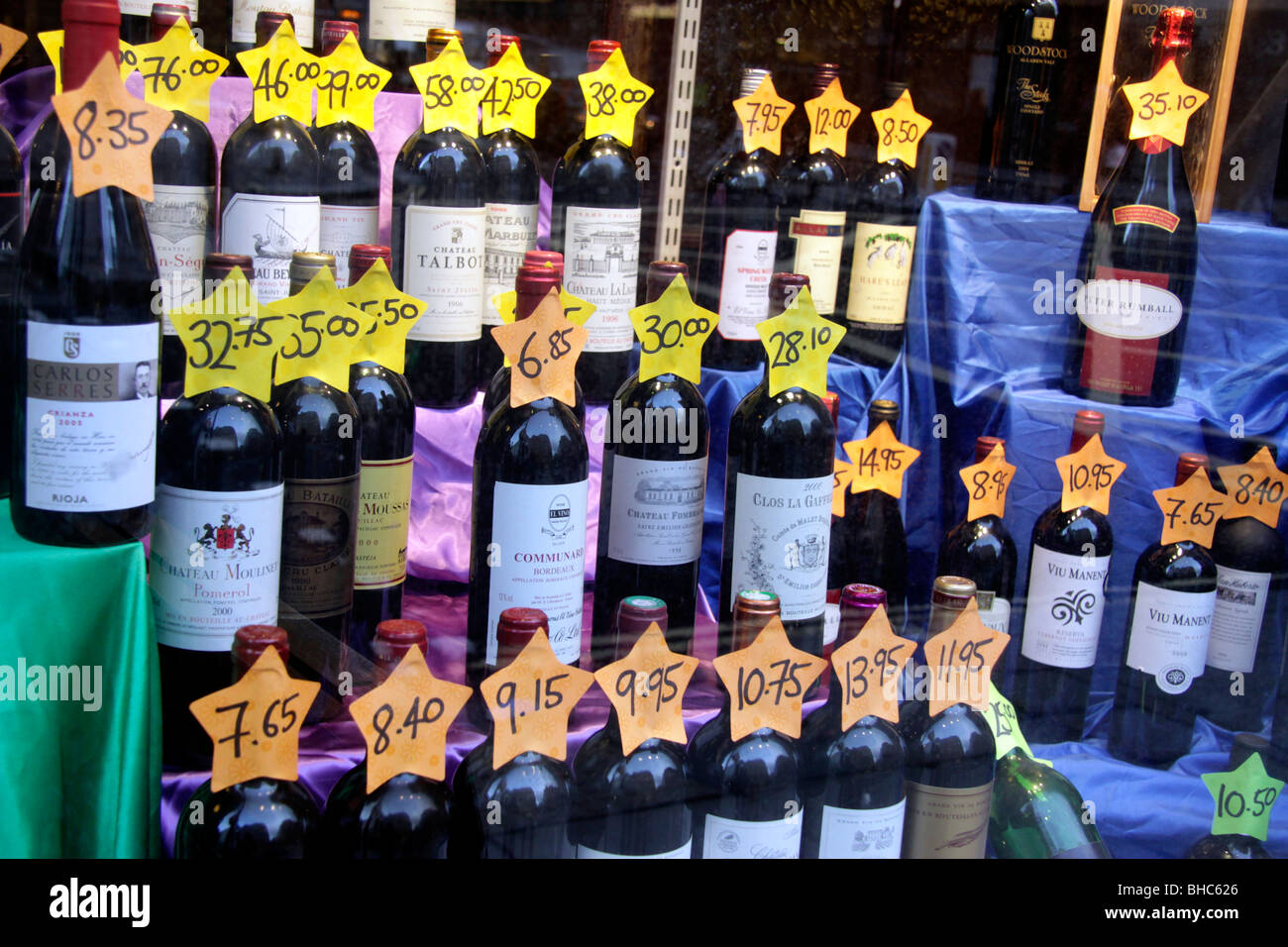 London off license hi-res stock photography and images - Alamy