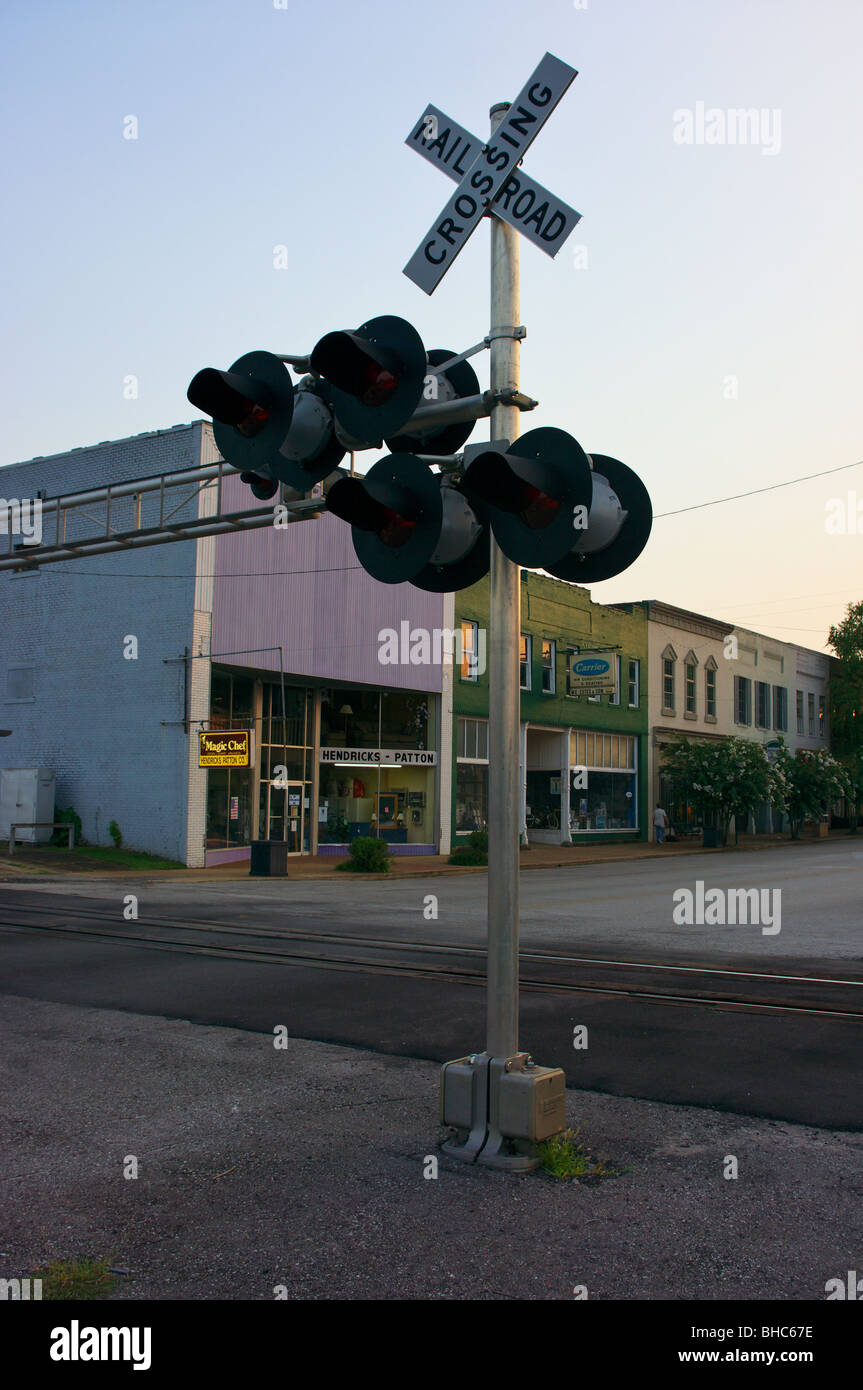 Railroad crossing intersection hi-res stock photography and images - Alamy
